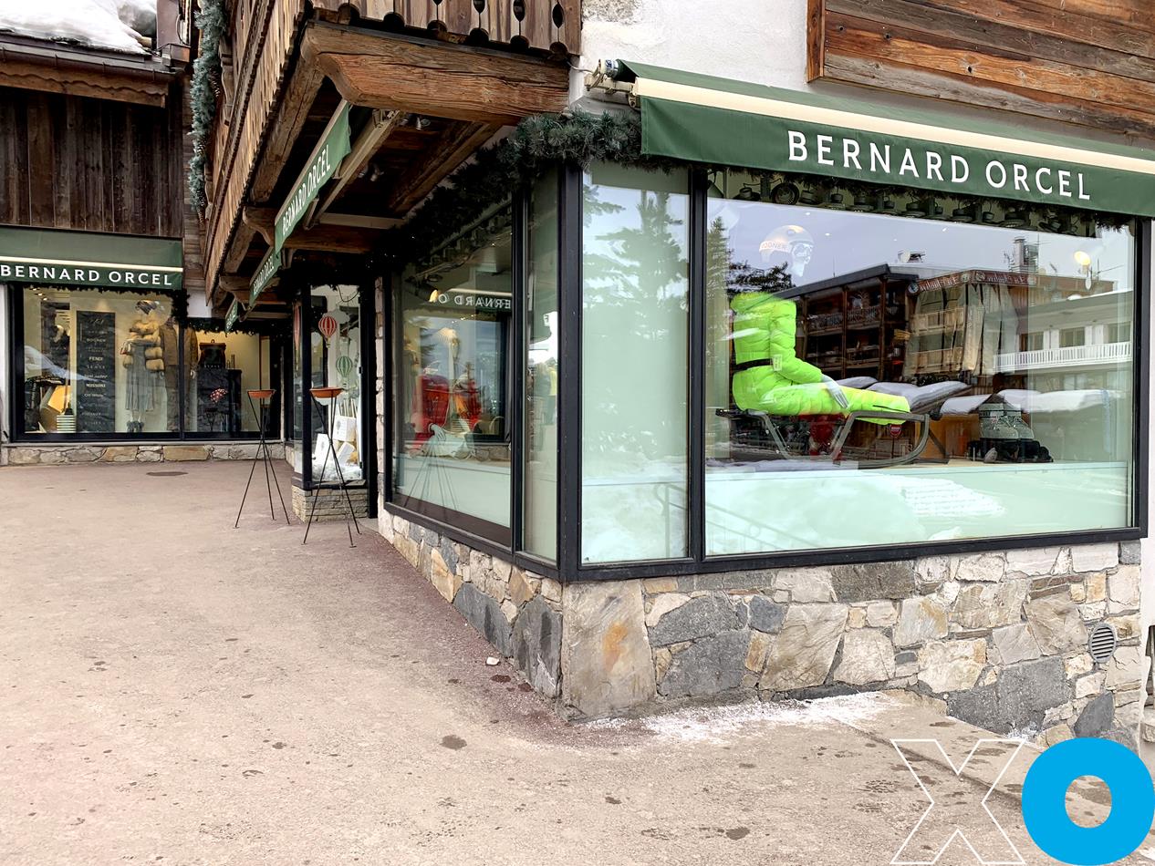 Treexo, H. Rénovation des vitrines de la boutique Bernard Orcel